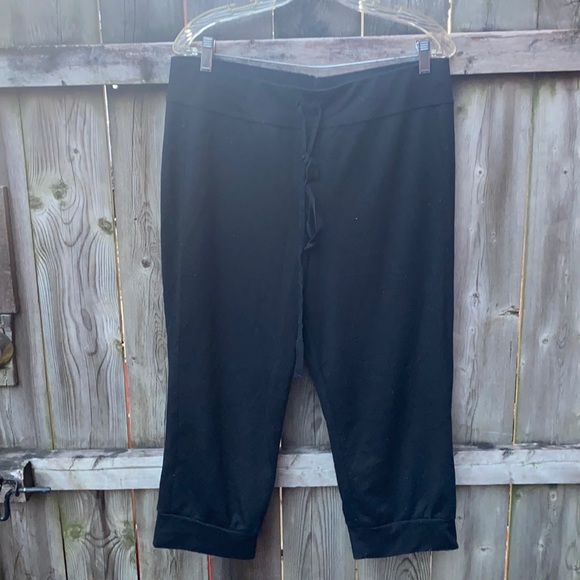 Silverwear | Pants & Jumpsuits | Silverware Capris Sz Xl | Poshmark